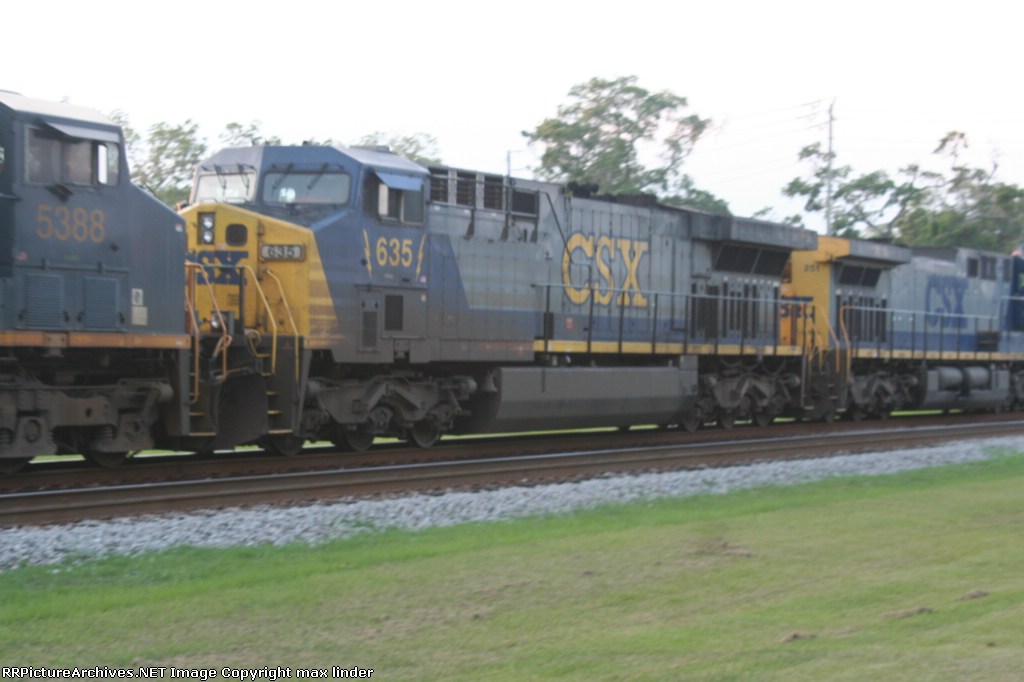 CSX 635
